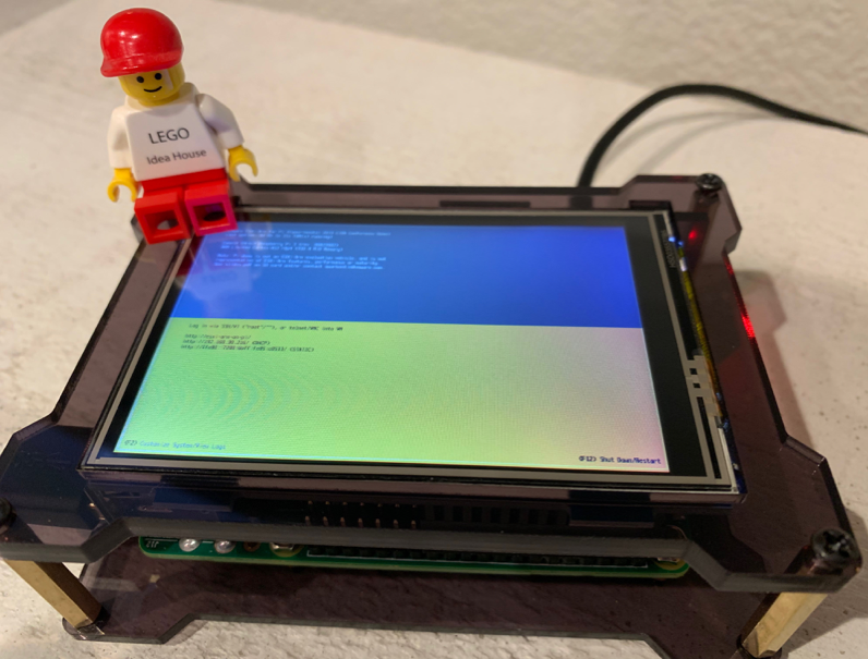 Touch screen + case for the Raspberry Pi 3